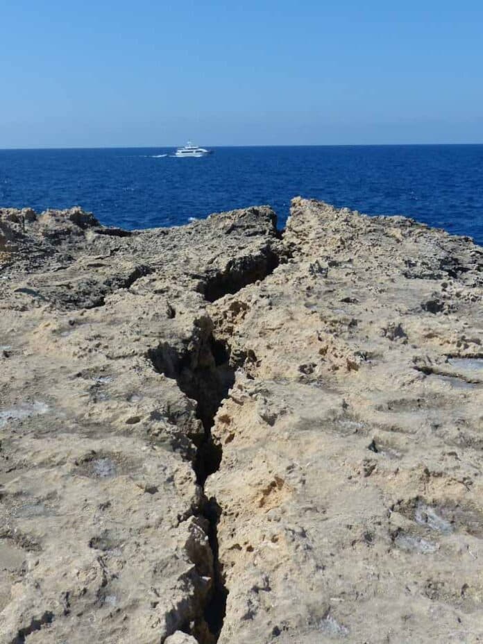 World's 1st Enhanced Rock Weathering Methodology Opens for Public ... World's 1st Enhanced Rock Weathering Methodology Opens for Public ...